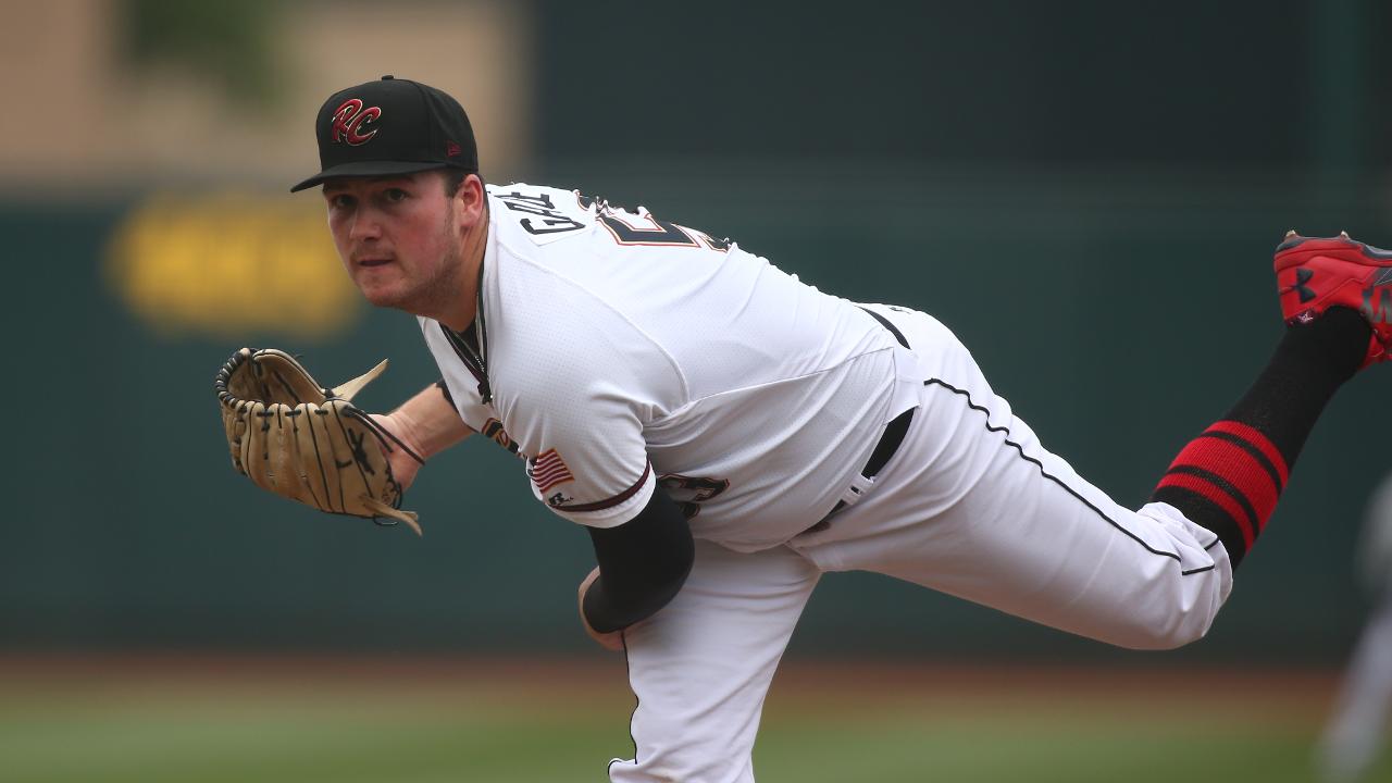 El cerrador Pedro Beato y el abridor Mate Gage, se unen a los Diablos ...