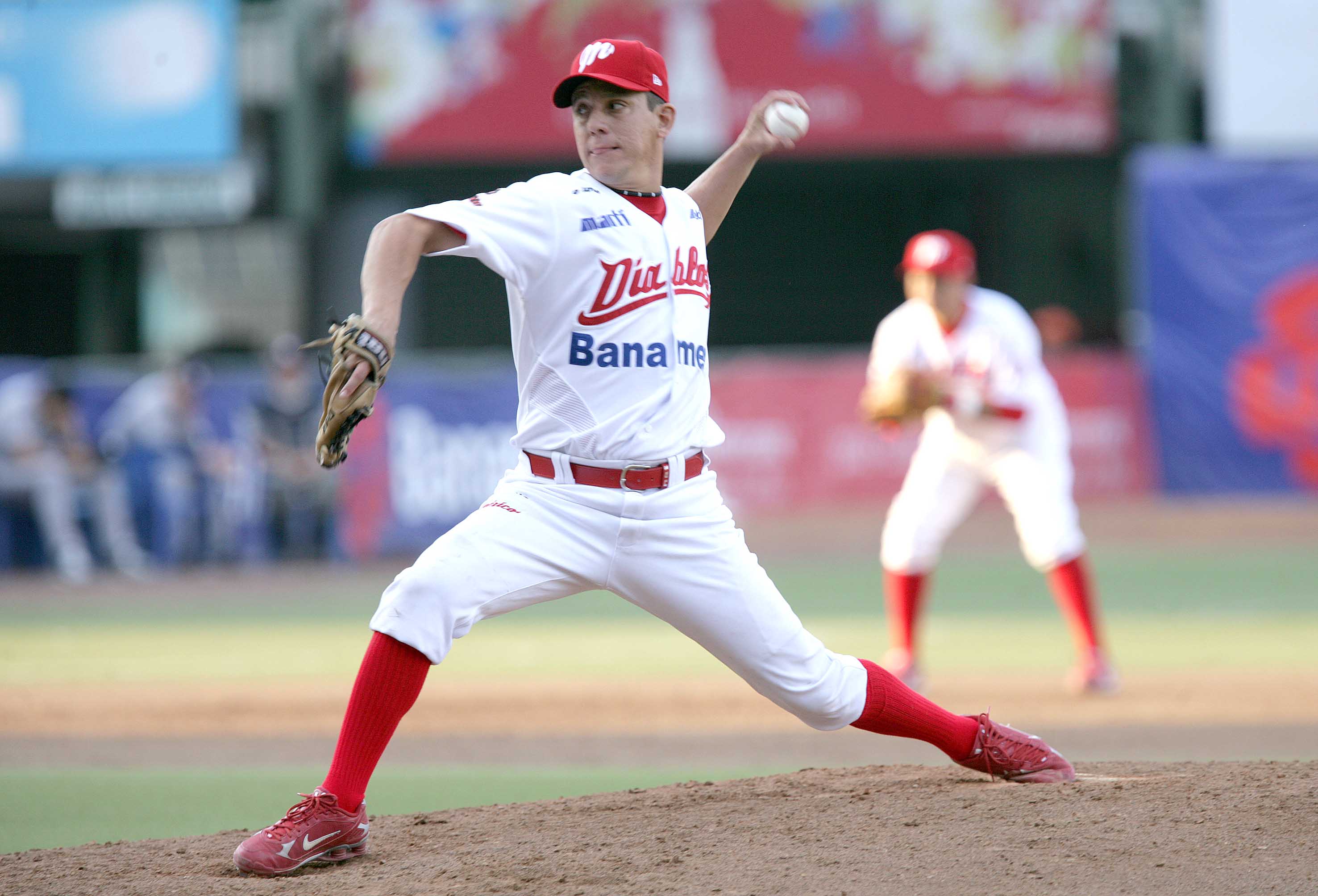 ROBERTO RAMÍREZ: Lo que más extraño de jugar, es la gran afición ...